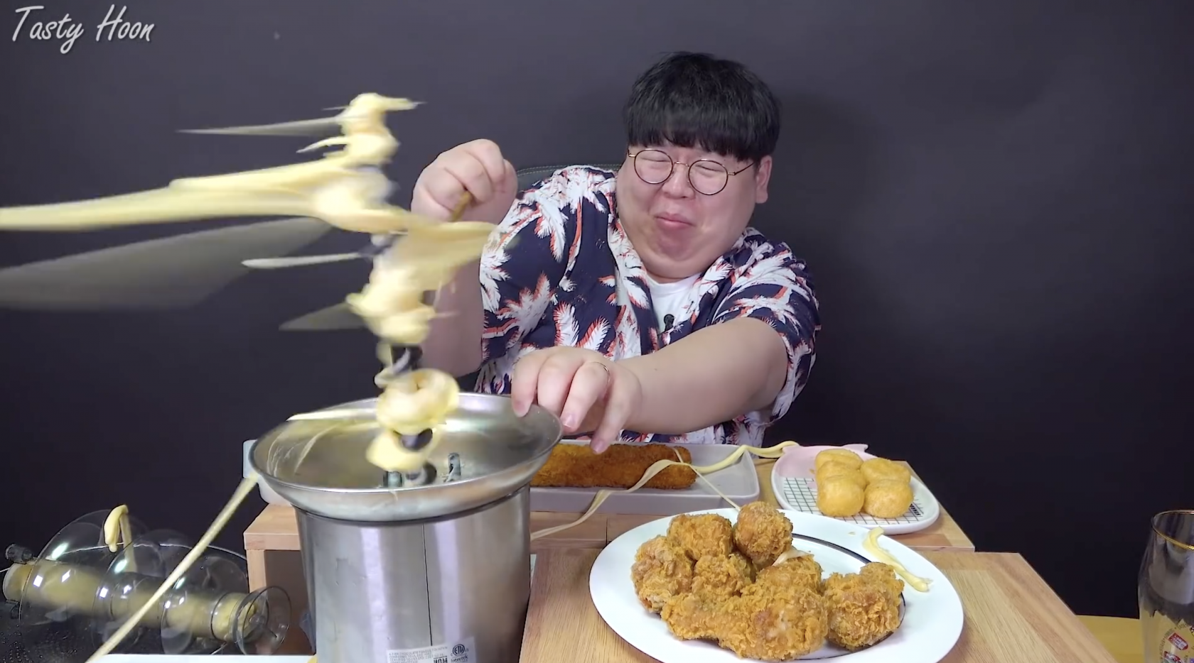 各国搞笑型优质Youtuber大集合！忍不住对着荧幕笑到岔气，被妈妈以为痴咗线