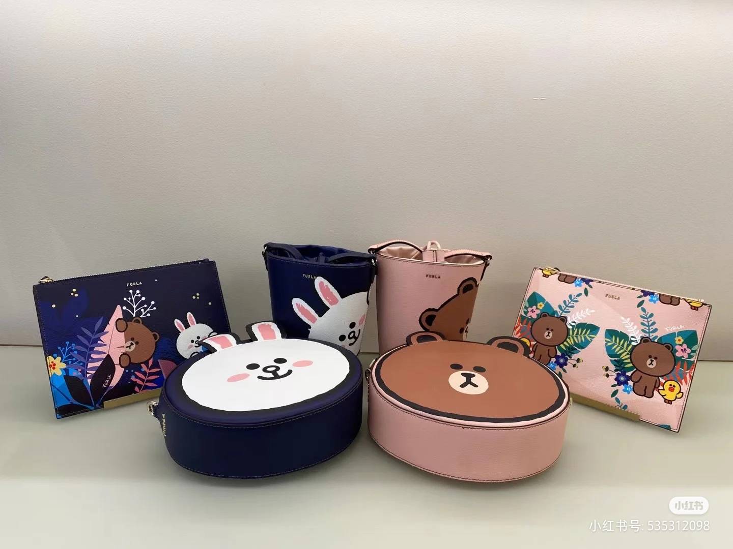 抢钱天团来袭！FURLA跨界合作，与 LINE Friends 联手推出超萌胶囊系列！