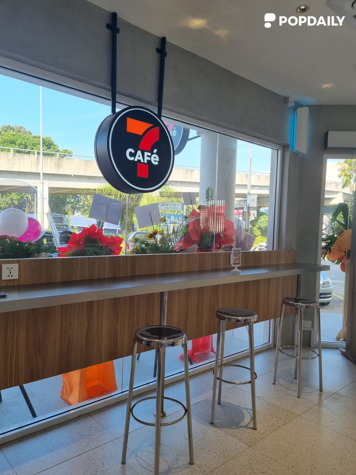 7Eleven也能喝到Niko Neko！抹茶控不能错过，全马首家7Cafe x Niko Neko快闪店就在Puchong！