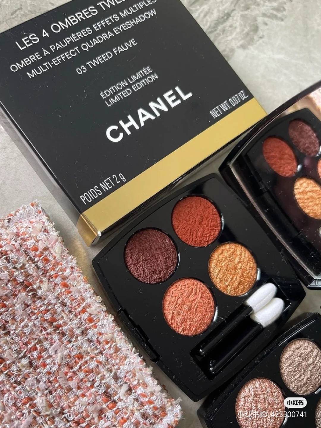 9月最美眼影！2022年「Chanel编织眼影」换上经典高定毛呢、全球限量创作！马来西亚已开卖！