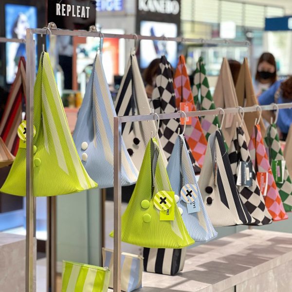 种草泰国小众本土设计师品牌「Repleat」！灵感于70年代时尚美感，看了没买会原地后悔！